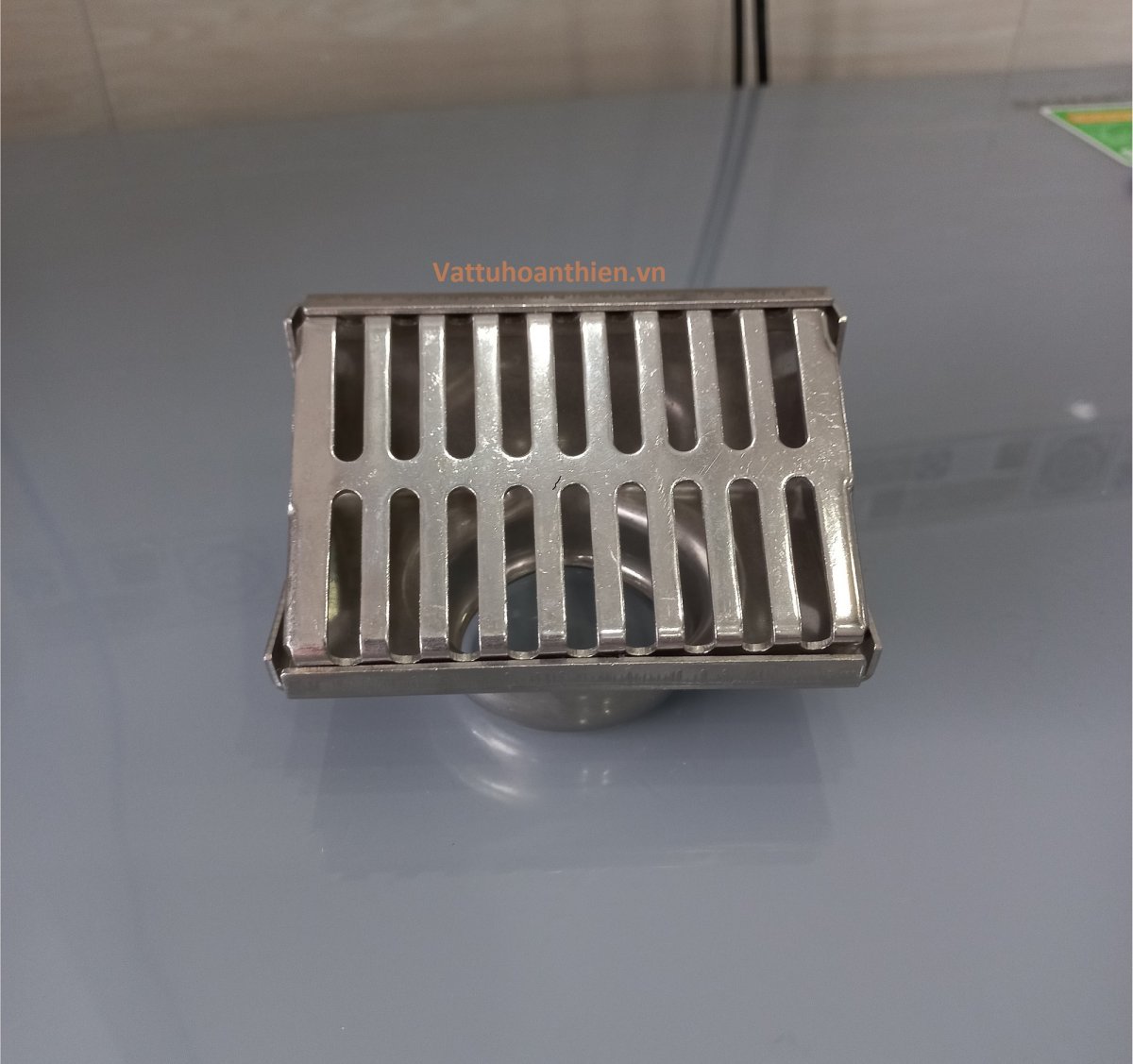 Phễu thoát ngang inox 304 phi 60 - Vật Tư Hoàn Thiện